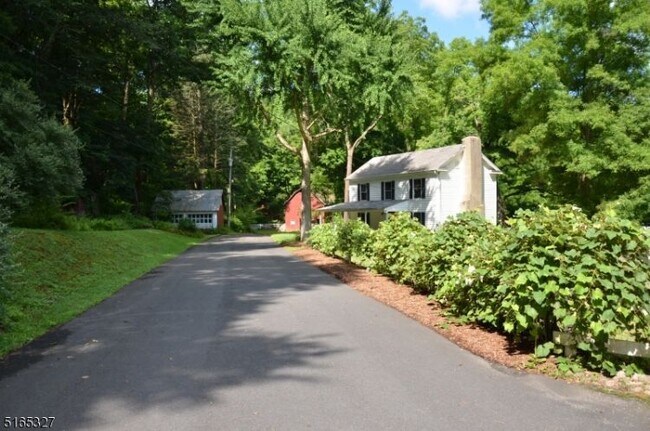 75 Paulinskill Lake Rd - 75 Paulinskill Lake Rd Newton NJ 07860 ...