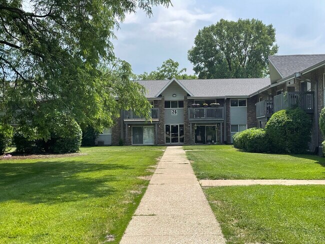 16W477 Mockingbird Ln - 16W477 Mockingbird Ln Willowbrook IL 60527 ...