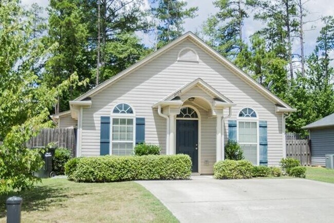 Super cute home in the Village at Midtown ... - 2108 Dutch Ct Opelika ...