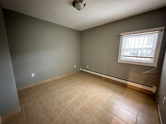 2920 Waterbury Ave - 2920 Waterbury Ave The Bronx NY 10461 | Apartment ...