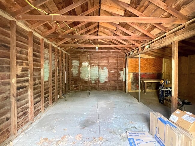 Cute 2 bedroom 1 bath home - 619 W 19th Ave Hutchinson KS 67502 ...