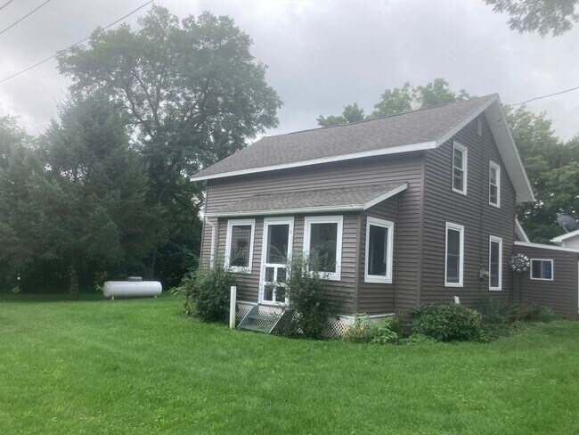 3 bed room 2 bath in Himrod NY - 747 Rice Rd Himrod NY 14842 ...