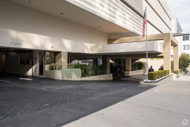 Sierra Towers - 9255 Doheny Rd West Hollywood CA 90069 | Apartment Finder