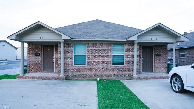 3 br, 2 bath Duplex - 1112 Gum Street B - 1112 Gum St Conway AR 72032 ...