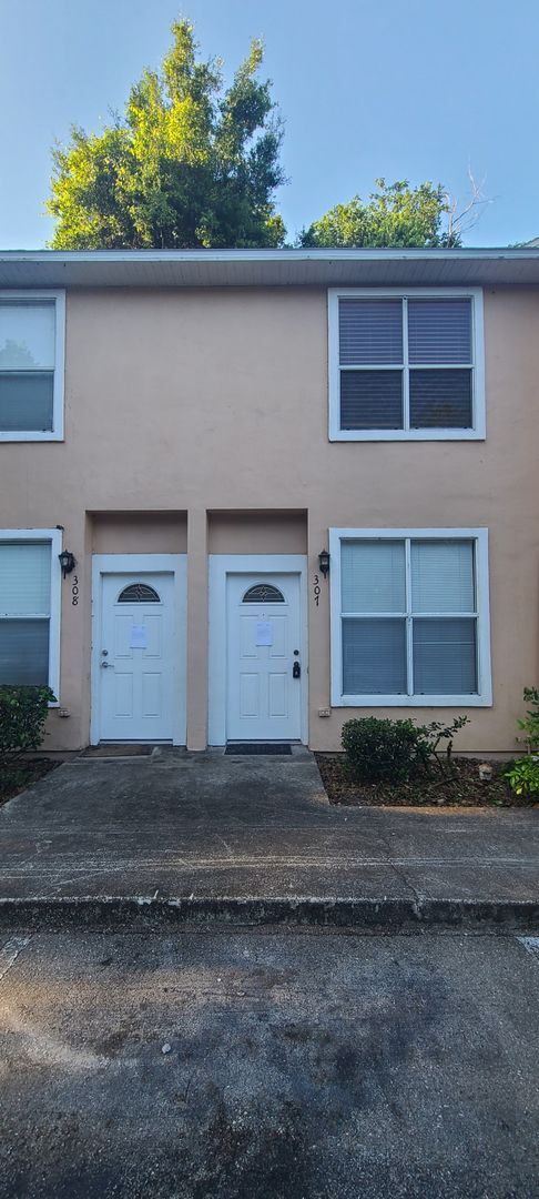 Newly Renovated 2 bedroom 2.5 bath condo - 4415 SW 34th St Gainesville ...