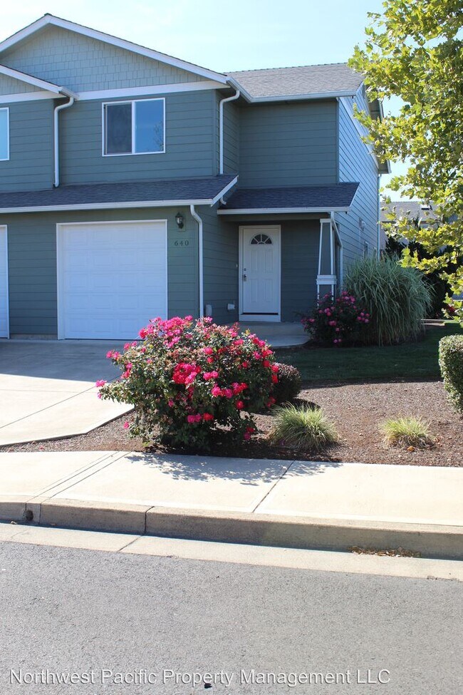 640-642 S Broad St - 640-642 S Broad St Monmouth OR 97361 | Apartment ...