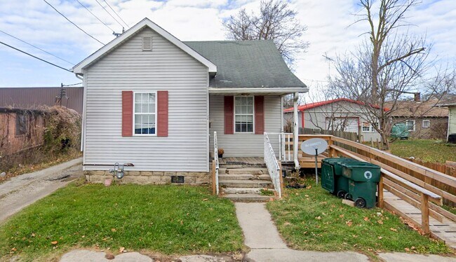 Highly Accessible 2 Bedroom Home - 114 E 9th St Muncie IN 47302 ...