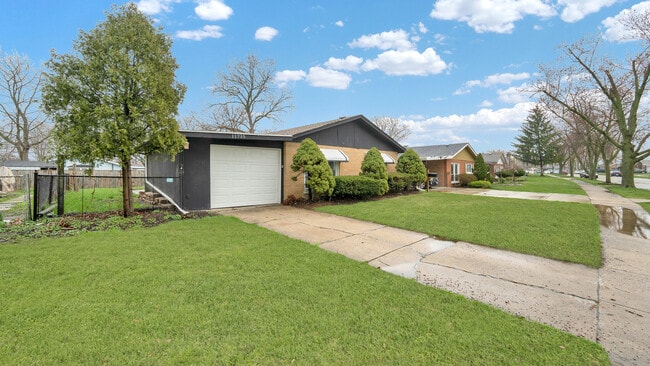 11735 S Keeler Ave - 11735 S Keeler Ave Alsip IL 60803 | Apartment Finder
