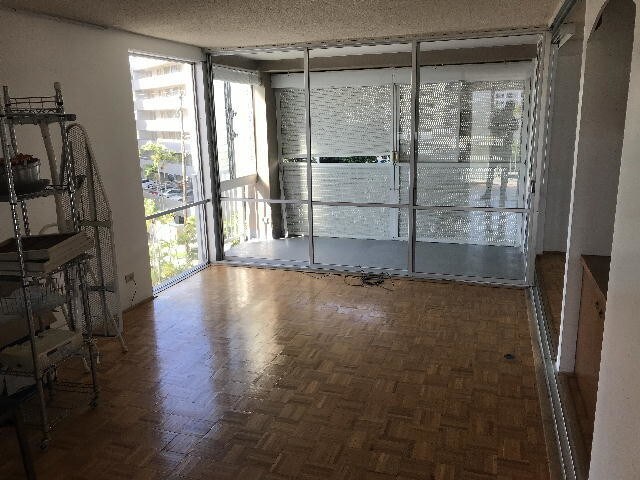 MAKIKI TOWERS 2/1.5/1 SEC, W/D, POOL, LANAI - 1617 Keeaumoku St ...