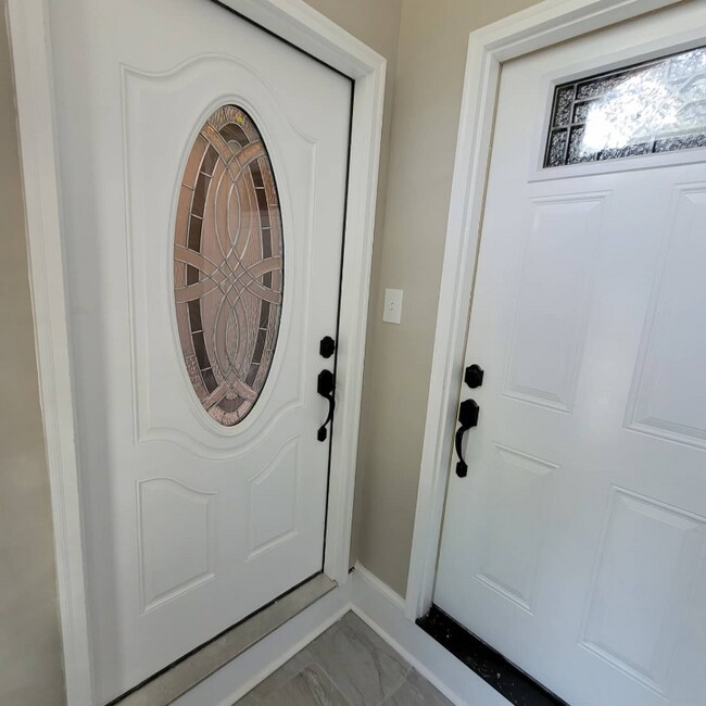 1507 Edmondson Ave - 1507 Edmondson Ave Baltimore MD 21223 | Apartment ...