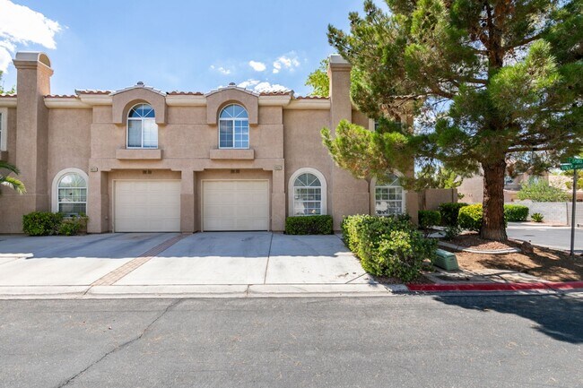 upgraded 3BDRM townhome in Silverado Ranch! - 9607 Idle Spurs Dr Las ...