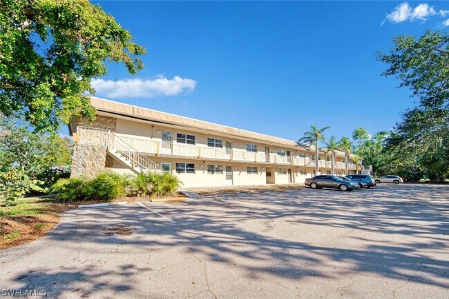 1560 Colonial Blvd - 1560 Colonial Blvd Fort Myers FL 33907 | Apartment ...