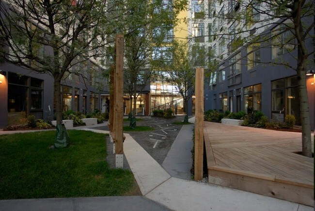 Castle Braid Apartments - 114 Troutman St Brooklyn NY 11206 | Apartment ...