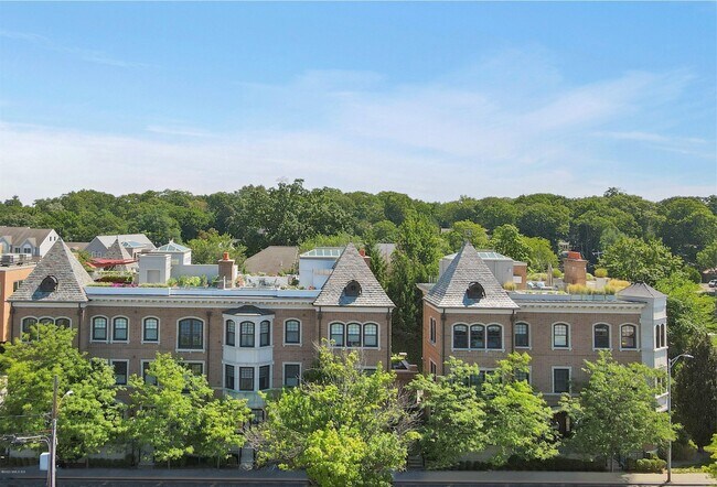 559 Steamboat Rd - 559 Steamboat Rd Greenwich CT 06830 | Apartment Finder