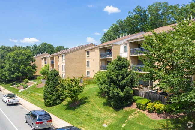 Amber Commons - 7 Prism Pl Gaithersburg MD 20877 | Apartment Finder