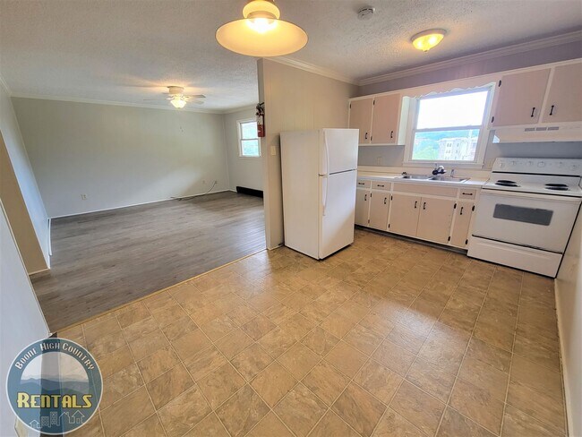 Highly Sought After Downtown Condo - 134 Mac St Boone NC 28607 ...