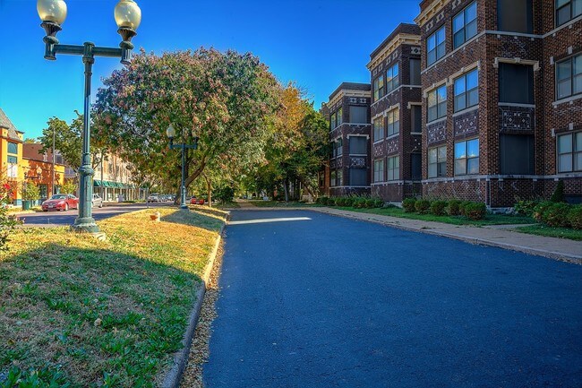 5592 Pershing Ave - 5592 Pershing Ave St. Louis MO 63112 | Apartment Finder