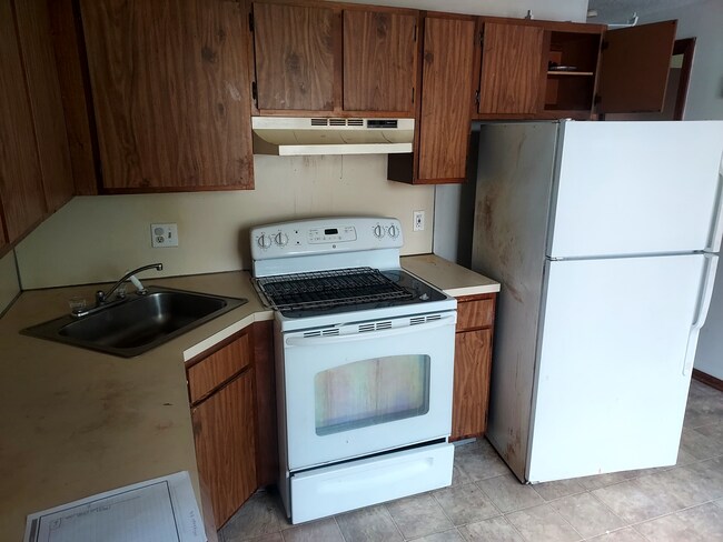 30 Hart Cir - 30 Hart Cir Waterbury CT 06705 | Apartment Finder