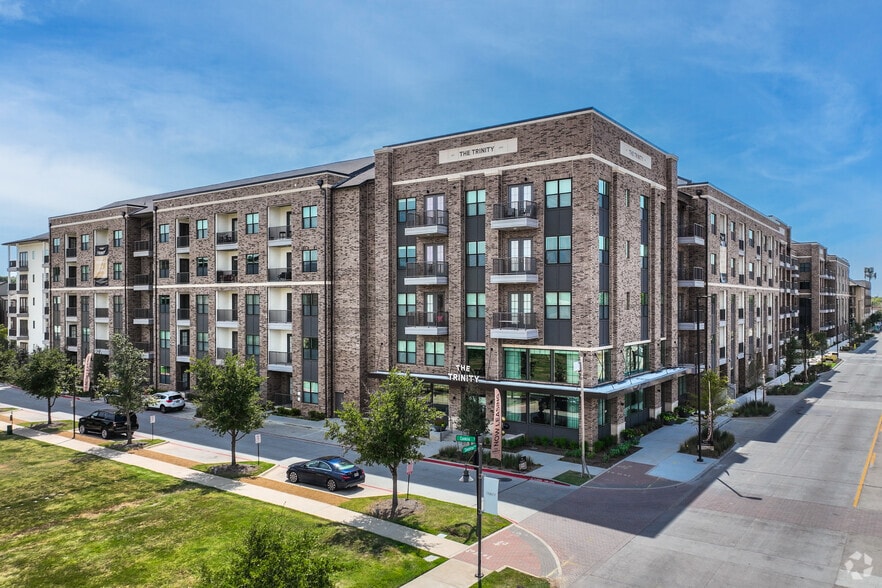 Trinity - 1010 Singleton Blvd Dallas TX 75212 | Apartment Finder