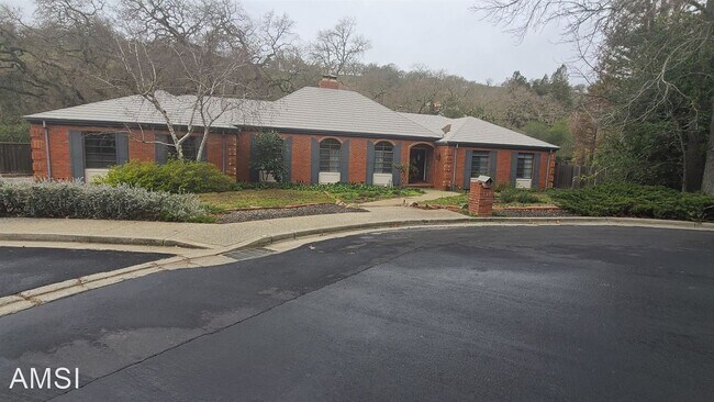 5 br, 3 bath House - 138 Virginia Court - 138 Virginia Ct Alamo CA ...