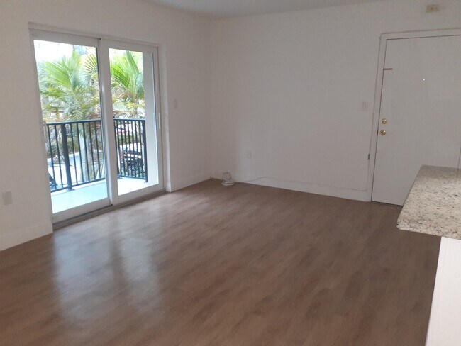 6775 SW 44th St - 6775 SW 44th St Miami FL 33155 | Apartment Finder