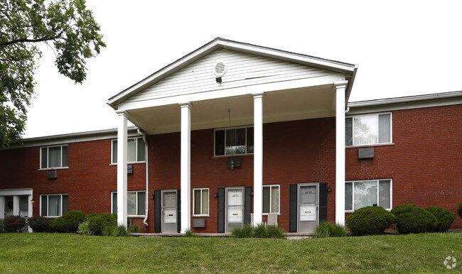 Colonial Ridge - Cincinnati, OH | Apartment Finder