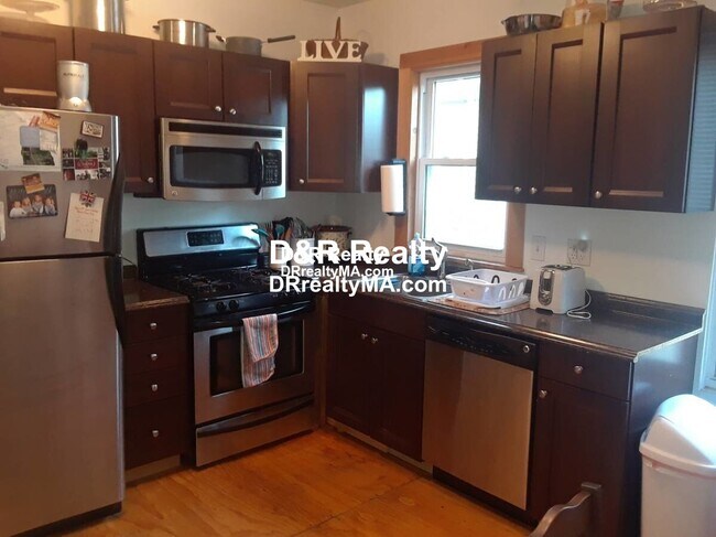 86 Fellsway W 86 Fellsway W Somerville Ma 02145 Apartment Finder
