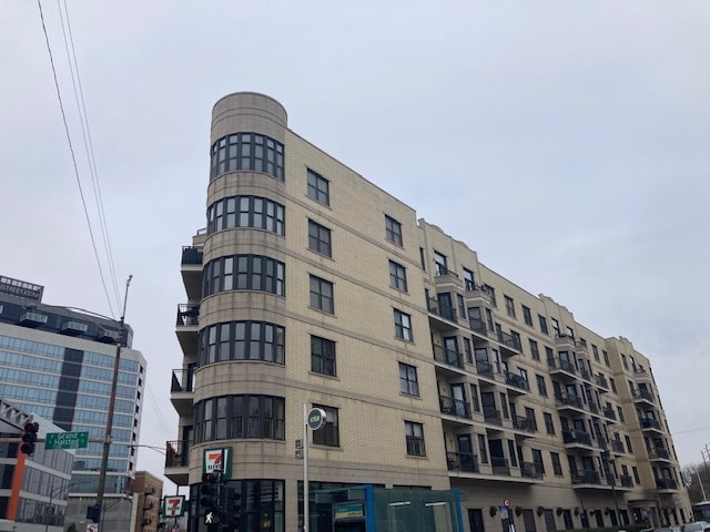 520 N Halsted St - 520 N Halsted St Chicago IL 60642 | Apartment Finder