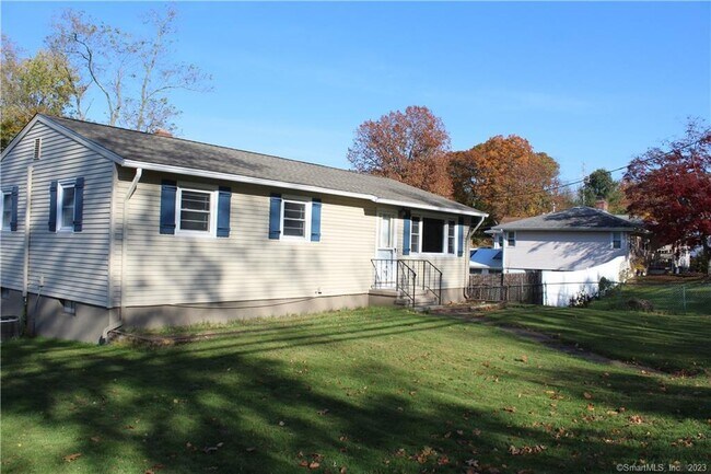 293 Short Beach Rd - 293 Short Beach Rd East Haven CT 06512 | Apartment Finder