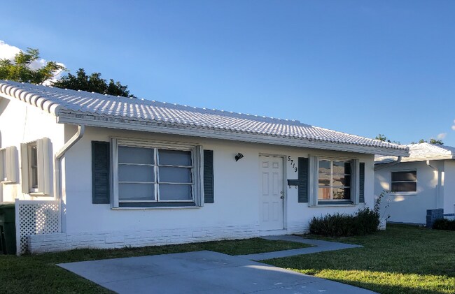 5719 NW 81st Terrace - 5719 NW 81st Terrace Tamarac FL 33321 ...