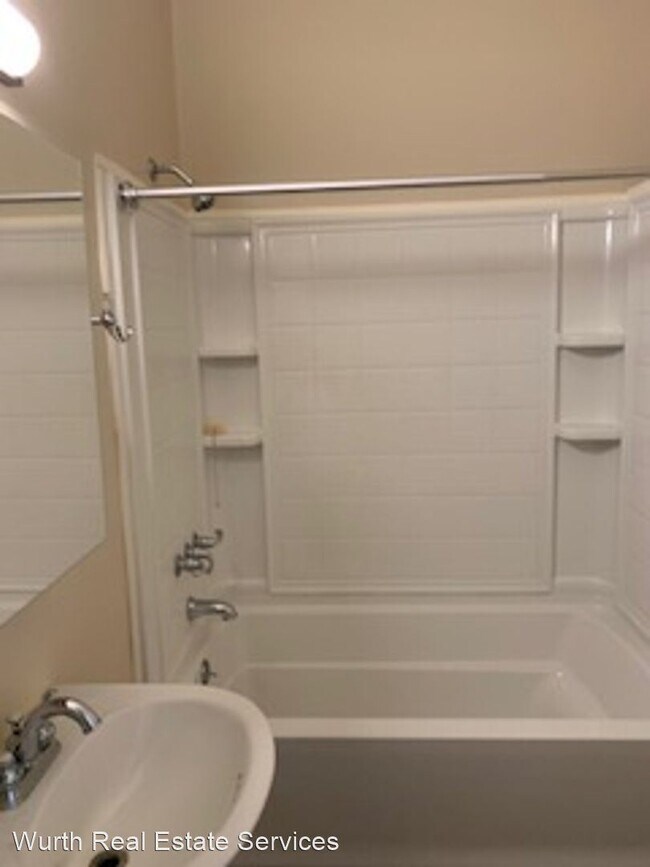 Studio, 1 bath House - 2306 Wirth Pl. #D - 2306 Wirth Pl New Orleans LA 70115 | Apartment Finder