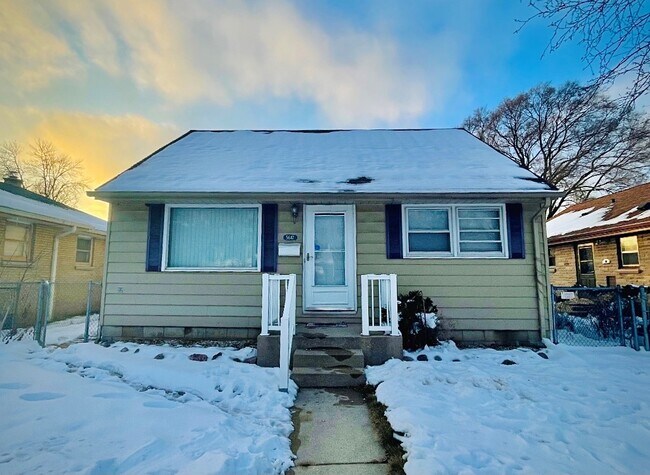 5647 N 67th St - 5647 N 67th St Milwaukee WI 53218 | Apartment Finder