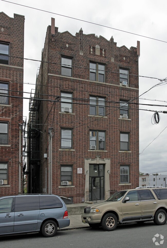 243 Danforth Ave - 243 Danforth Ave Jersey City NJ 07305 | Apartment Finder