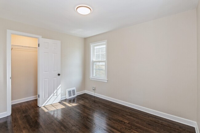 4249 W Nelson St - 4249 W Nelson St Chicago IL 60641 | Apartment Finder