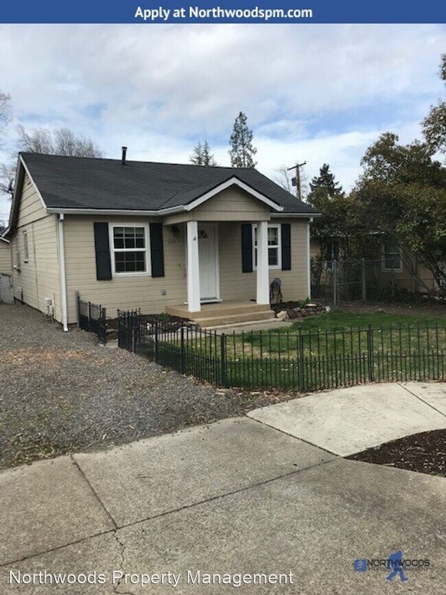 2 br, 1 bath House - 327 Effie Street - 327 Effie St Medford OR 97504 ...