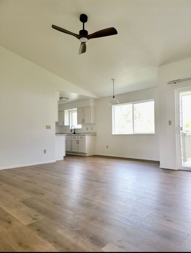 Newly Renovated Farmhouse style unit with new mini split for heating ...