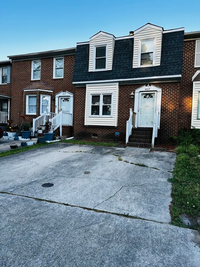 3013 Radcliffe Ln N - 3013 Radcliffe Ln N Chesapeake VA 23321 ...