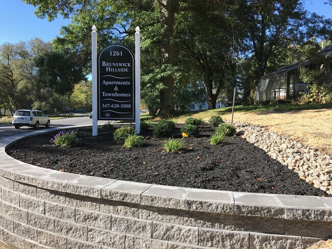 1261 State Highway 7 - 1261 State Highway 7 Troy NY 12180 | Apartment ...