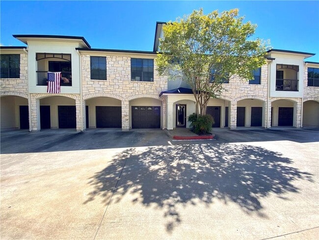 7701 Rialto Blvd - 7701 Rialto Blvd Austin TX 78735 | Apartment Finder