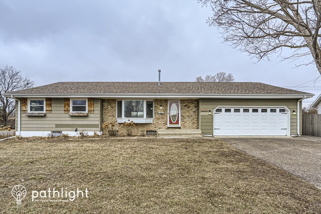 5601 Twin Lake Terrace North, Crystal, MN,... - 5601 Twin Lake Terrace ...