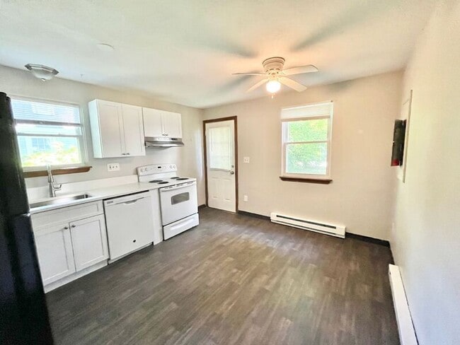 33 Spring St - 33 Spring St South Hadley MA 01075 | Apartment Finder