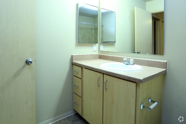 Creston Point - Seattle, WA | Apartment Finder