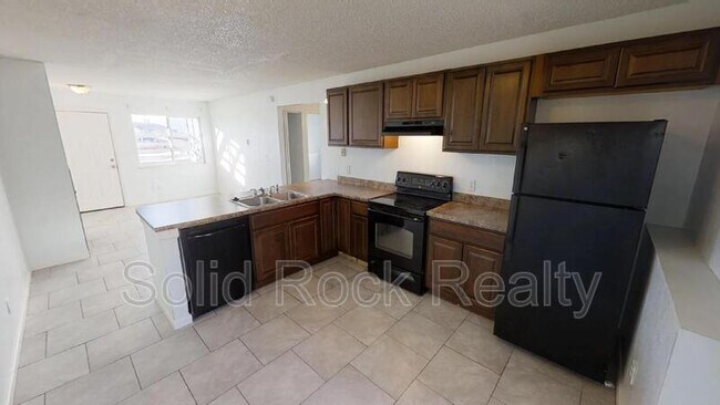915-B Hathaway Drive - 915 Hathaway Dr Colorado Springs CO 80915 ...
