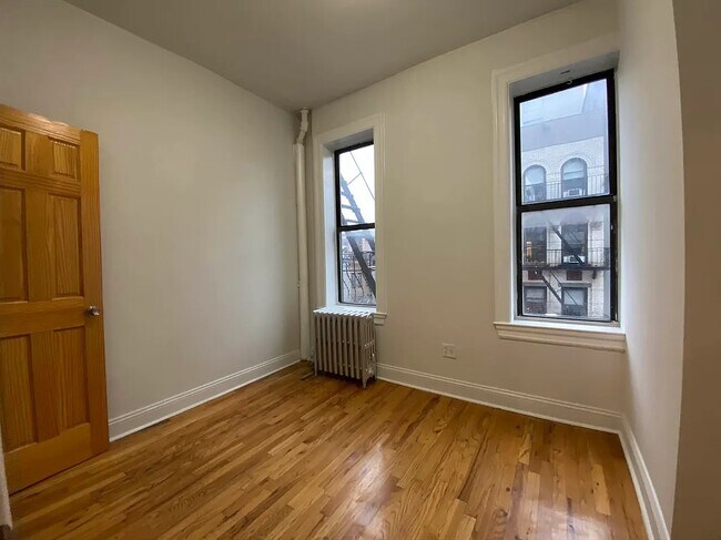 25 Thompson Street - 25 Thompson St New York NY 10013 | Apartment Finder