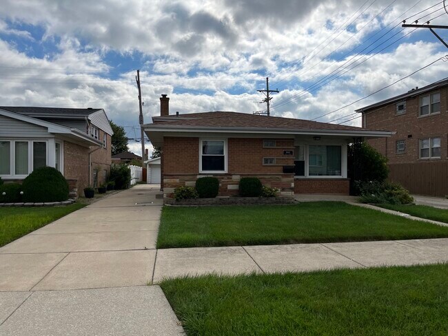 8643 S Keeler Ave - 8643 S Keeler Ave Chicago IL 60652 | Apartment Finder