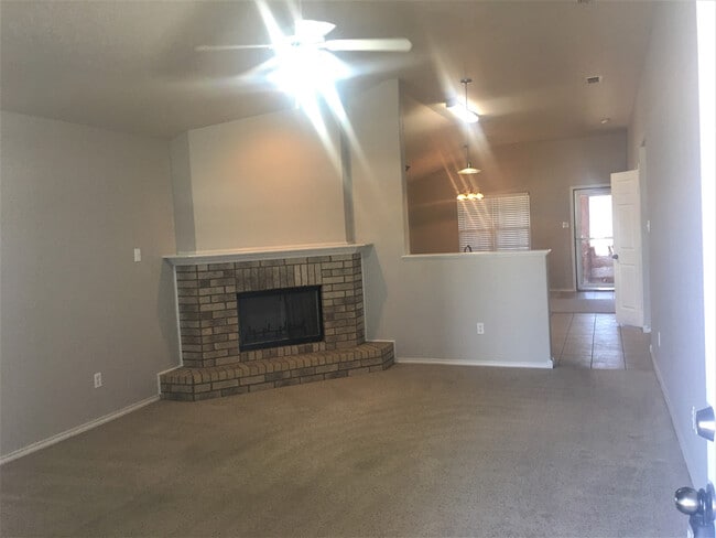 **BEAUTIFUL MONTEREY ADDITION HOME** - 6521 92nd St Lubbock TX 79424 ...