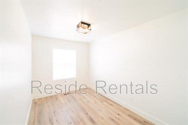 220 Spring Creek Pkwy - 220 Spring Creek Pkwy Providence UT 84332 ...