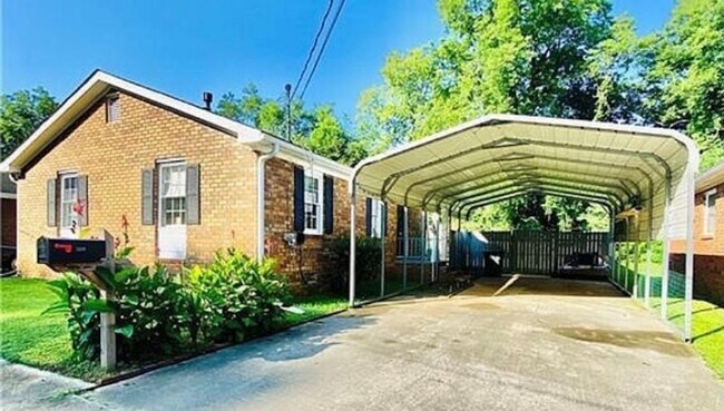 Nice ranch home with fenced in back yard - 1238 Mill St Gainesville GA ...