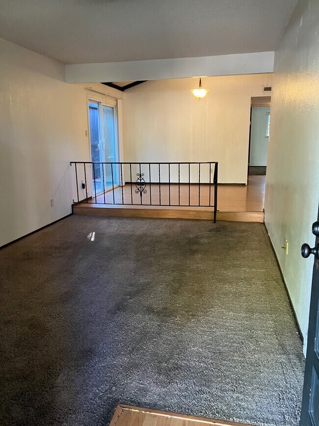 1152 Clinton Rd - 1152 Clinton Rd Sacramento CA 95825 | Apartment Finder