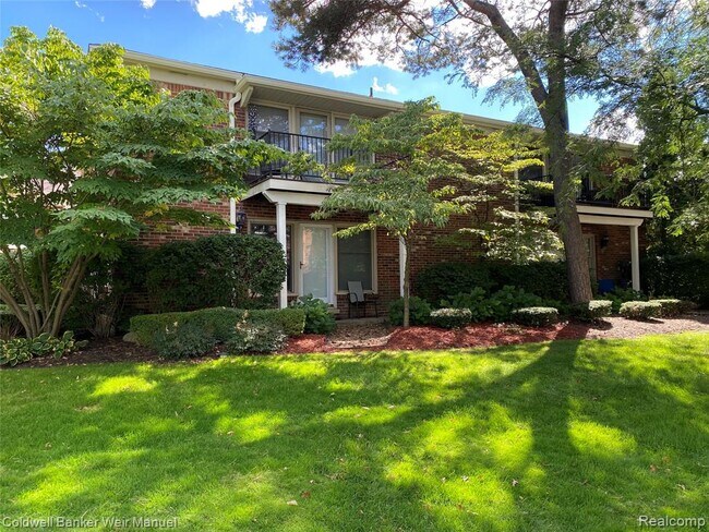 885 N Old Woodward Ave - 885 N Old Woodward Ave Birmingham MI 48009 ...